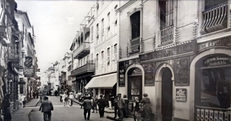 Rock around the shops in Gibraltar - Olive Press News Spain