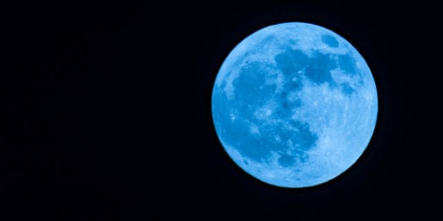 Tomorrow's Super Blue Blood Moon in Spain only occurs every 150 years ...