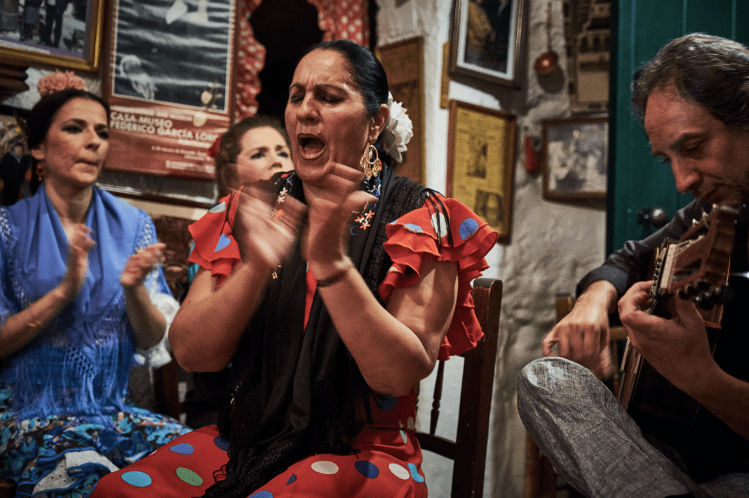 Caves of gypsies in Spain’s Sacromonte are home to all wanderers ...