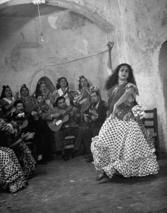 How Spanish gypsies are merging with mainstream society after 600 years ...