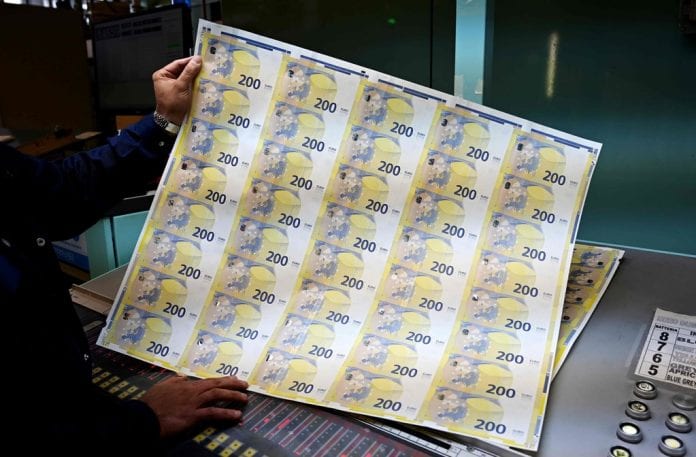 WATCH: New €100 and €200 notes legal in Spain from today are vegan ...