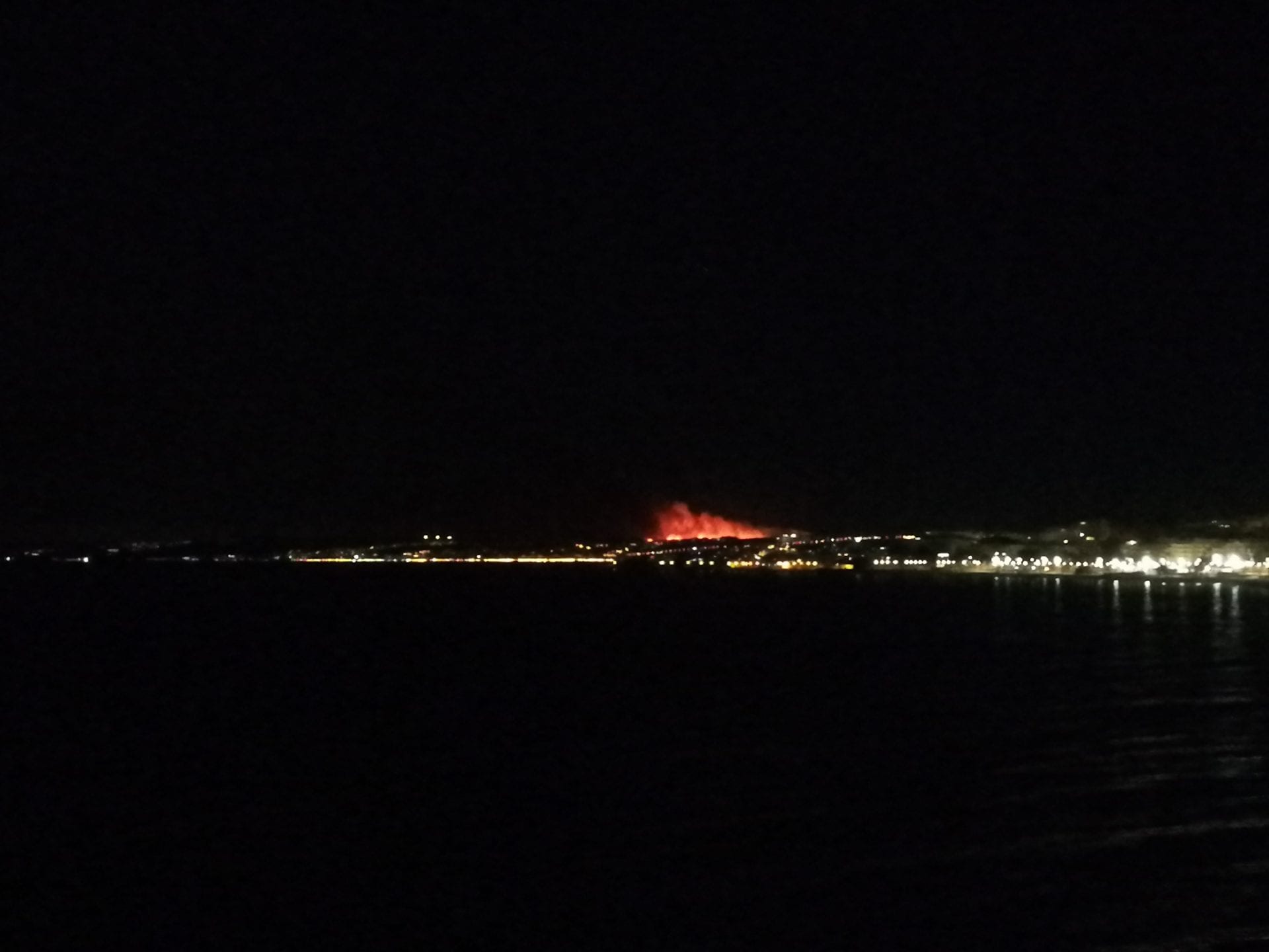 BREAKING: Huge fire erupts on Spain's Costa del Sol - Olive Press News ...