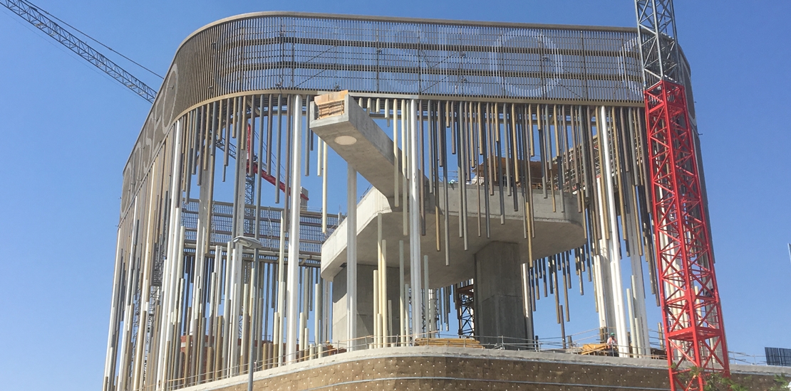 AMAZING VIDEO: Spanish architect strips off to test Europe’s largest ...