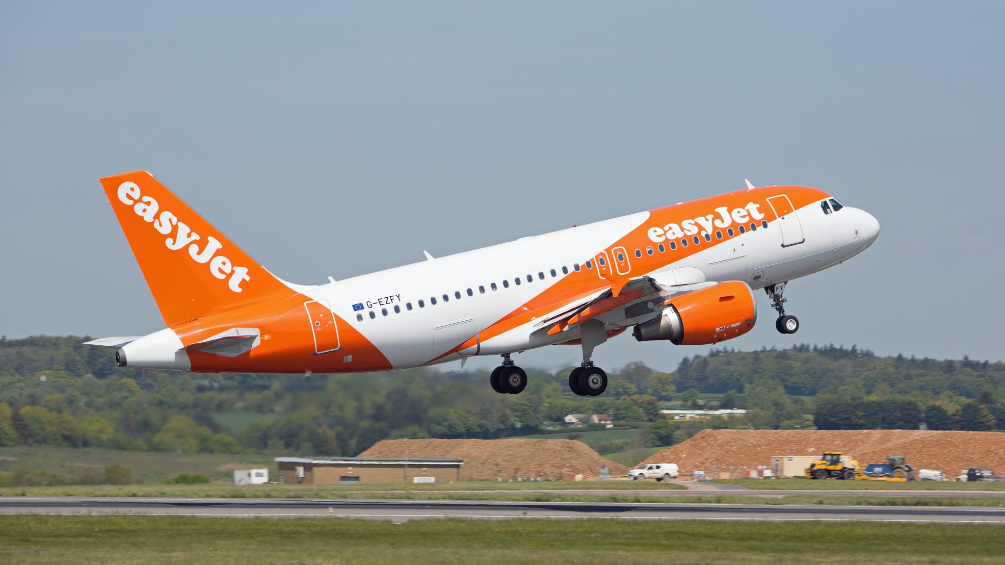 EasyJet launch winter schedule early, to allow people to change their ...