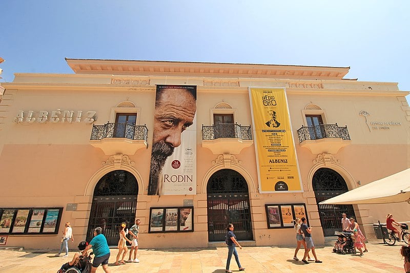 Cinemas across Spain's Malaga to reopen from TODAY - Olive Press News Spain