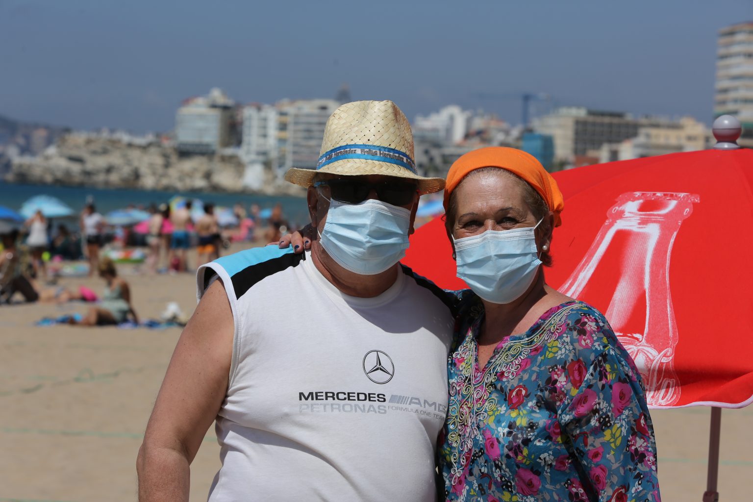 Masks MUST be worn on beach and at swimming pools in Spain's Andalucia ...