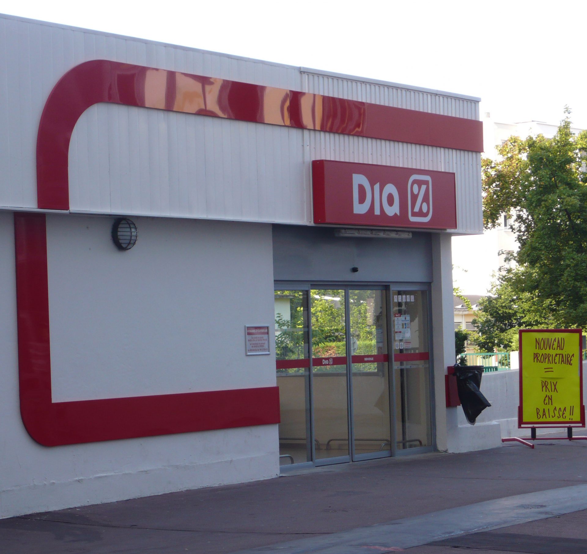 Spanish supermarket group DIA converts its €500 million debt into new ...