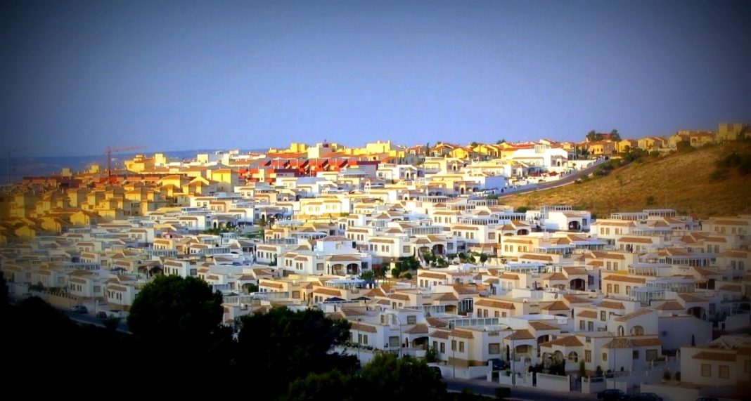 Retired British couple are found dead inside their home on Spain's ...