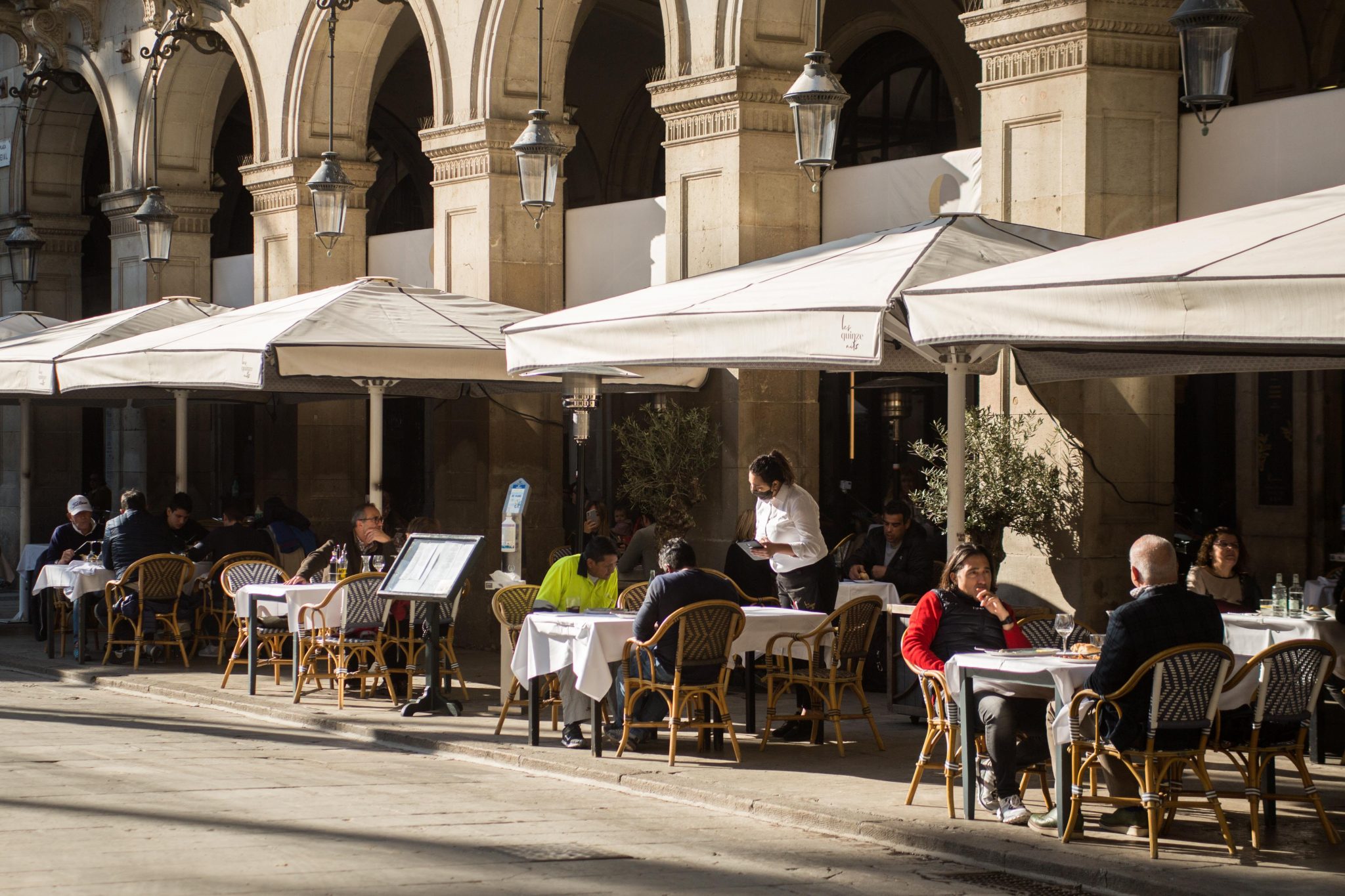Easter 'disaster' predicted by Costa Blanca and Valencia bar and ...