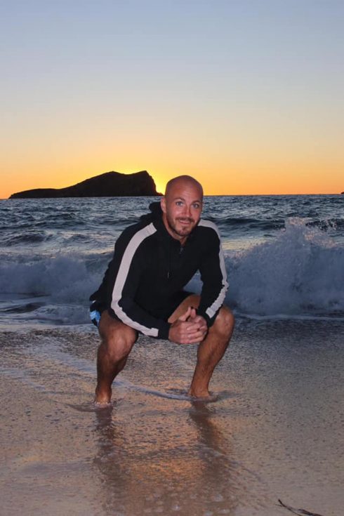 Tributes pour in for much-loved British 'action man', 35, who ...
