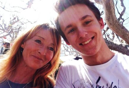 Microsoft develops three new golfing apps for PGA - Olive Press News Spain