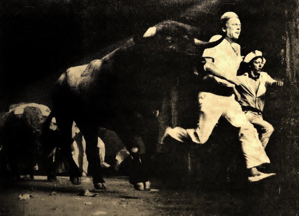 Hemingway, my dad and running the bulls of Pamplona - Olive Press News ...