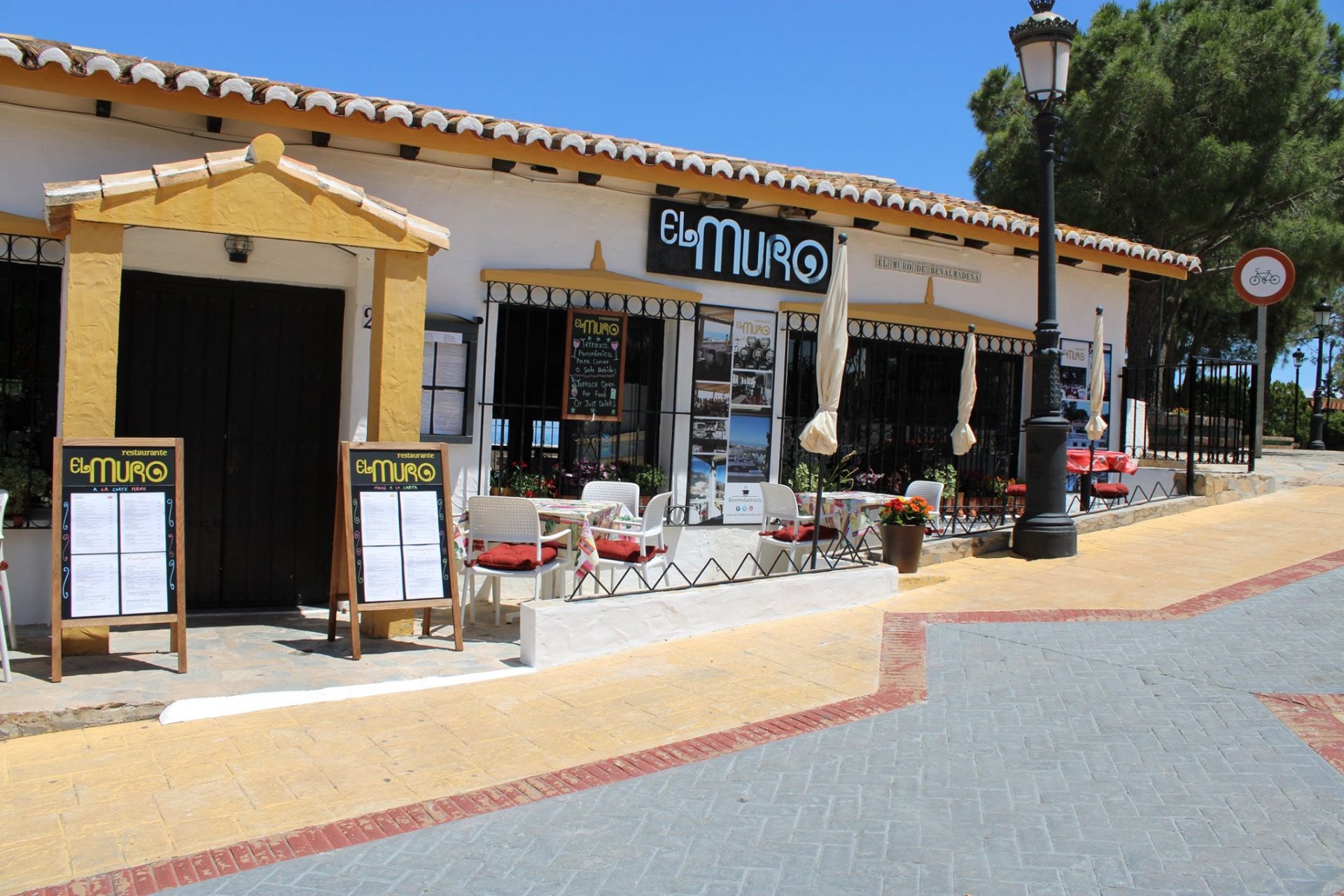 Spoilt for choice: El Muro restaurant in Benalmadena Pueblo is full of ...