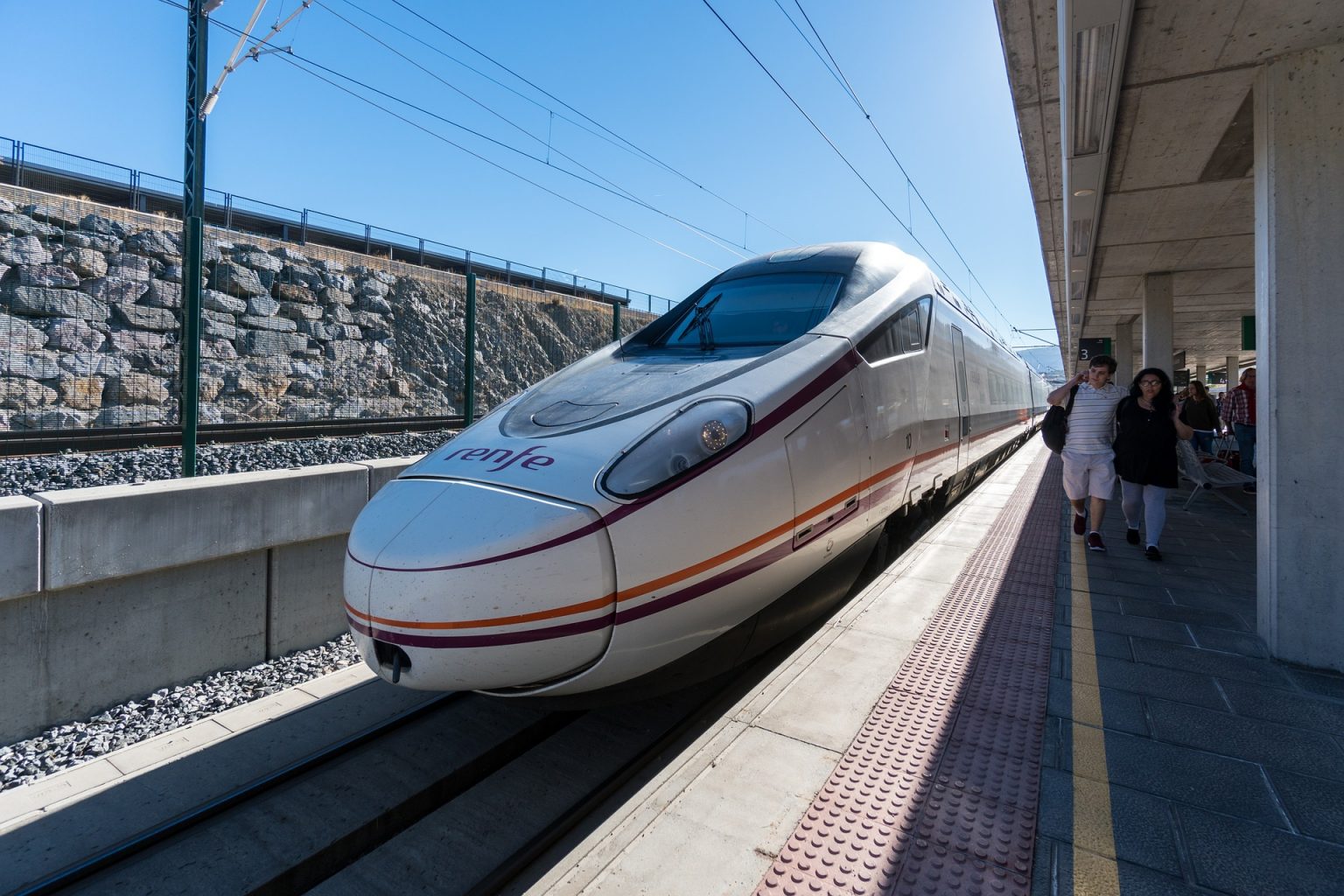 high speed train spain - Olive Press News Spain