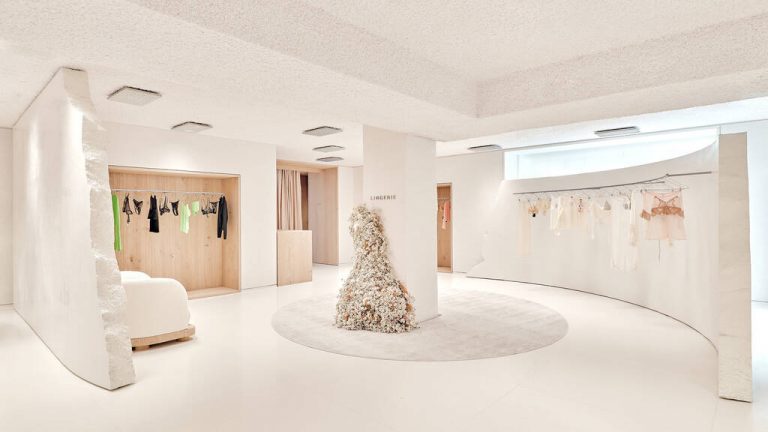 IN PICS: Zara's brand new flagship store in Madrid is the biggest and ...