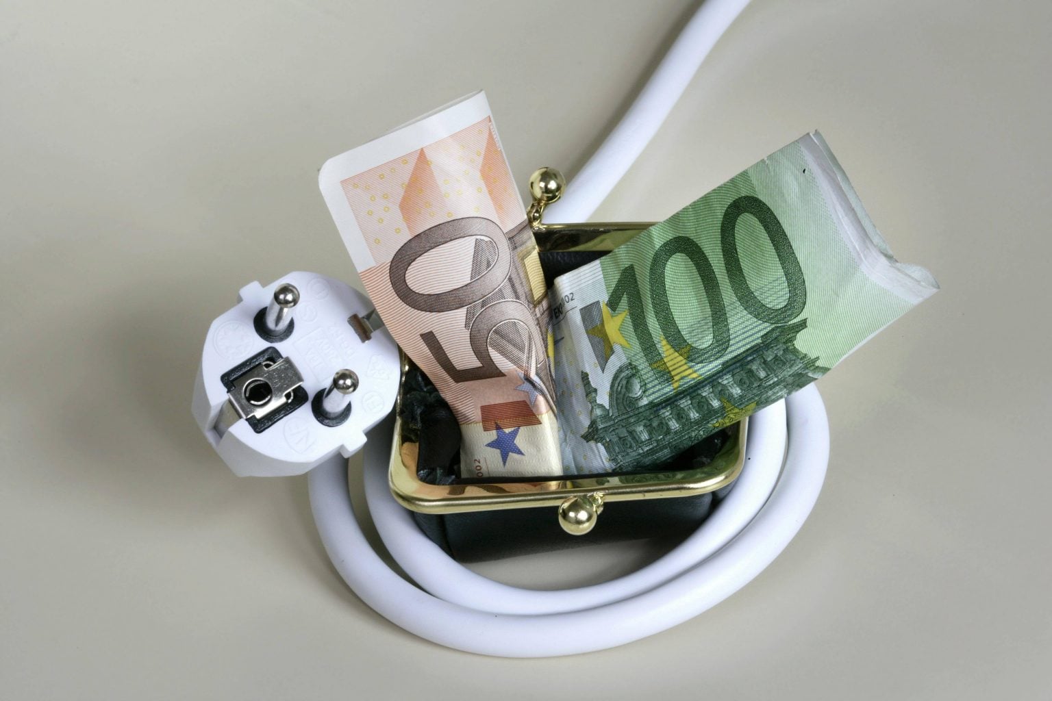 Bad news for electricity and natural gas users in Spain as temporary ...