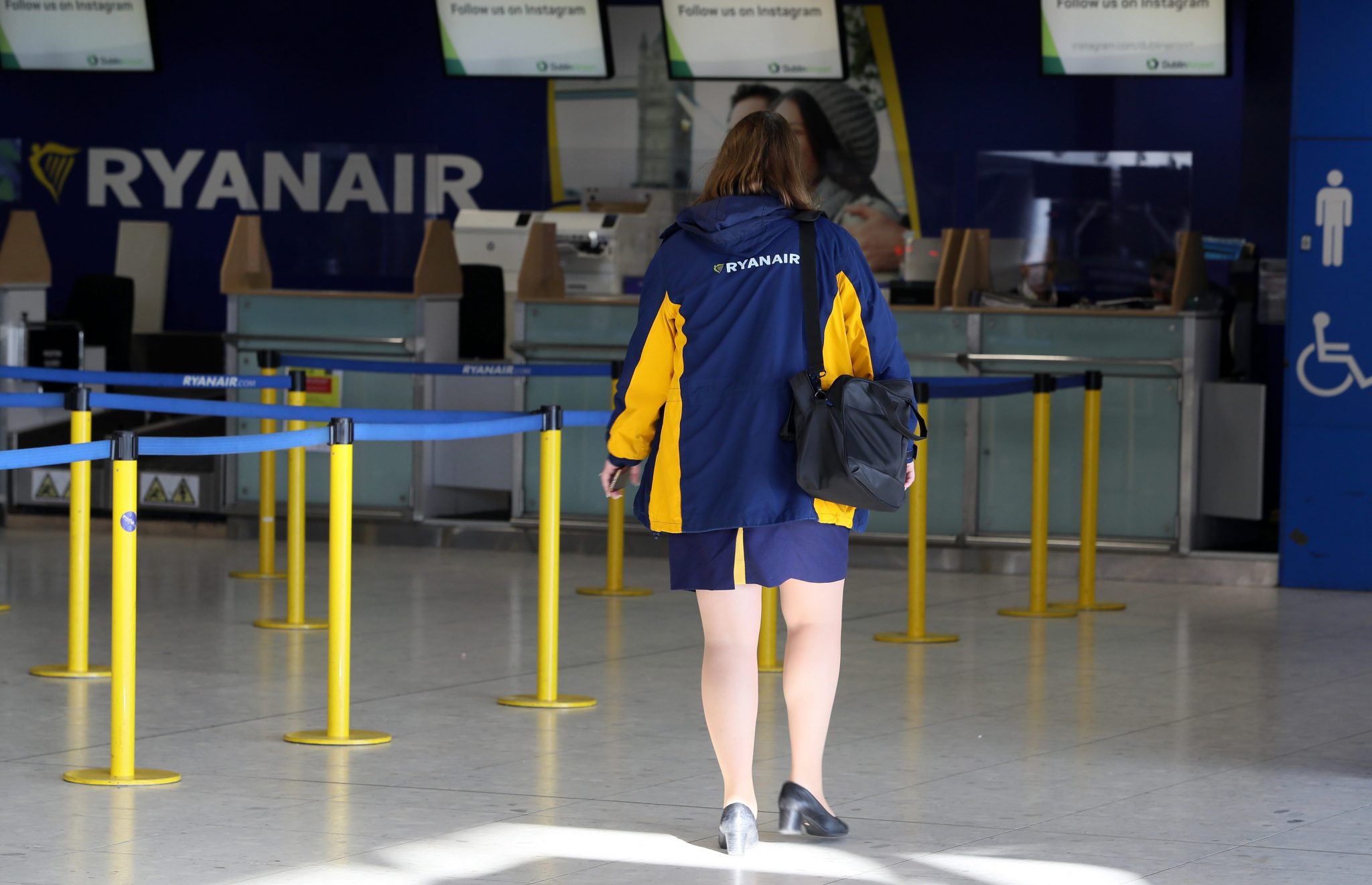 Ryanair could be forced to take back sacked striking cabin crew staff ...