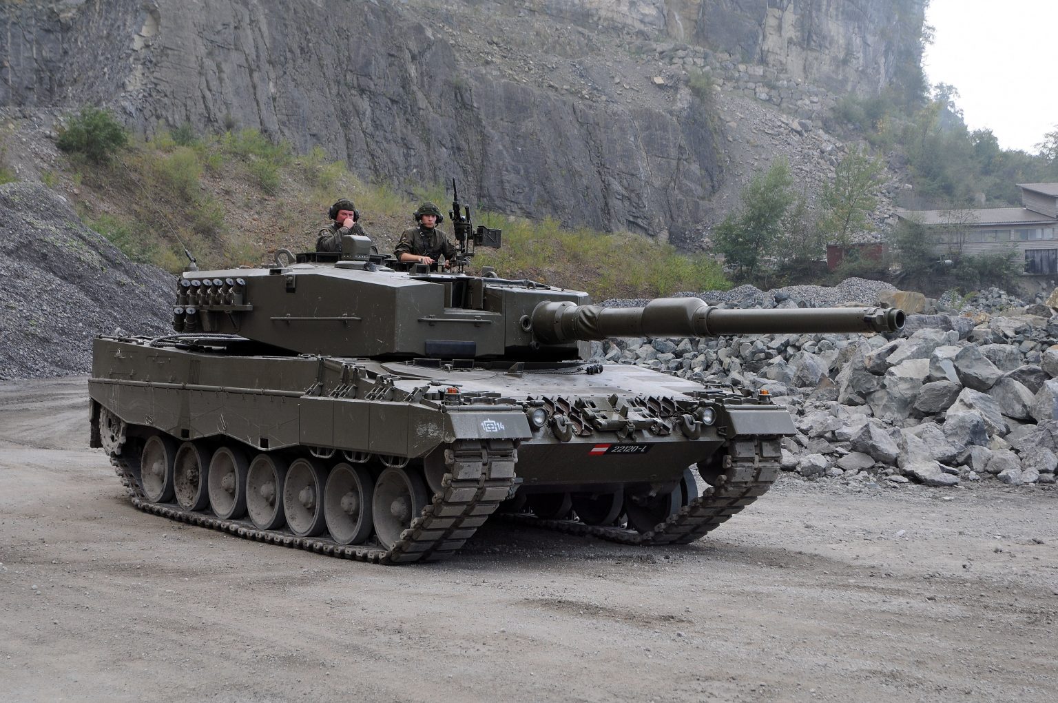 Spain won't send Leopard tanks to Ukraine due to their 'pitiful state ...