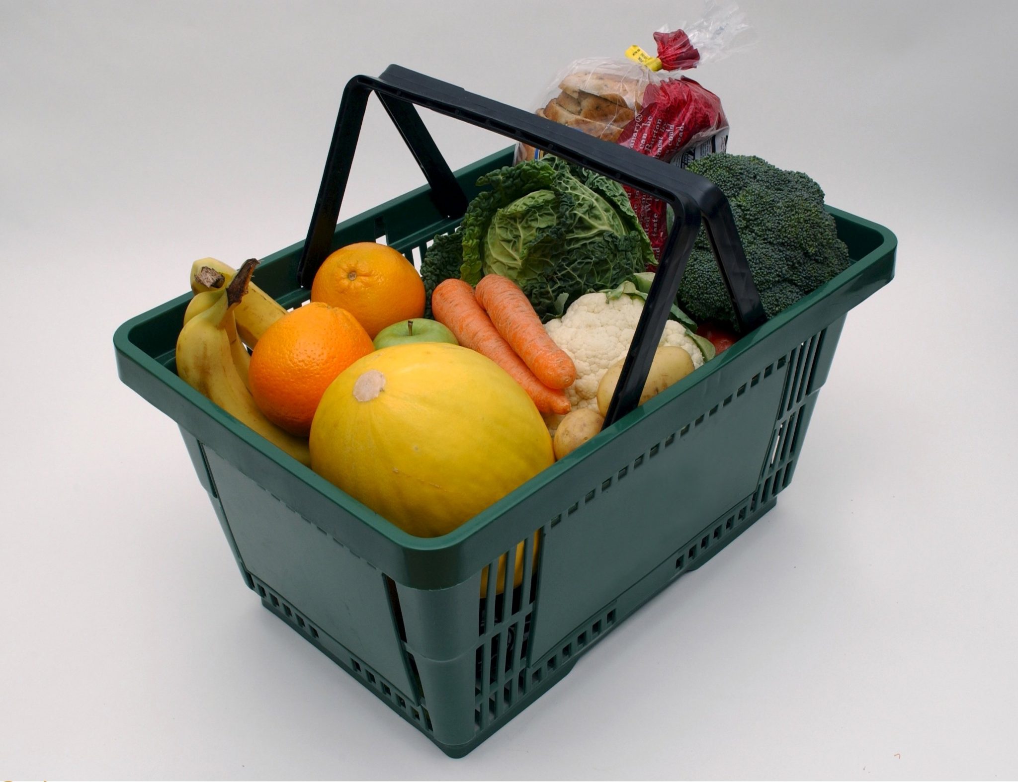 Basic food prices have soared by over 38% since 2019 in Spain - Olive ...