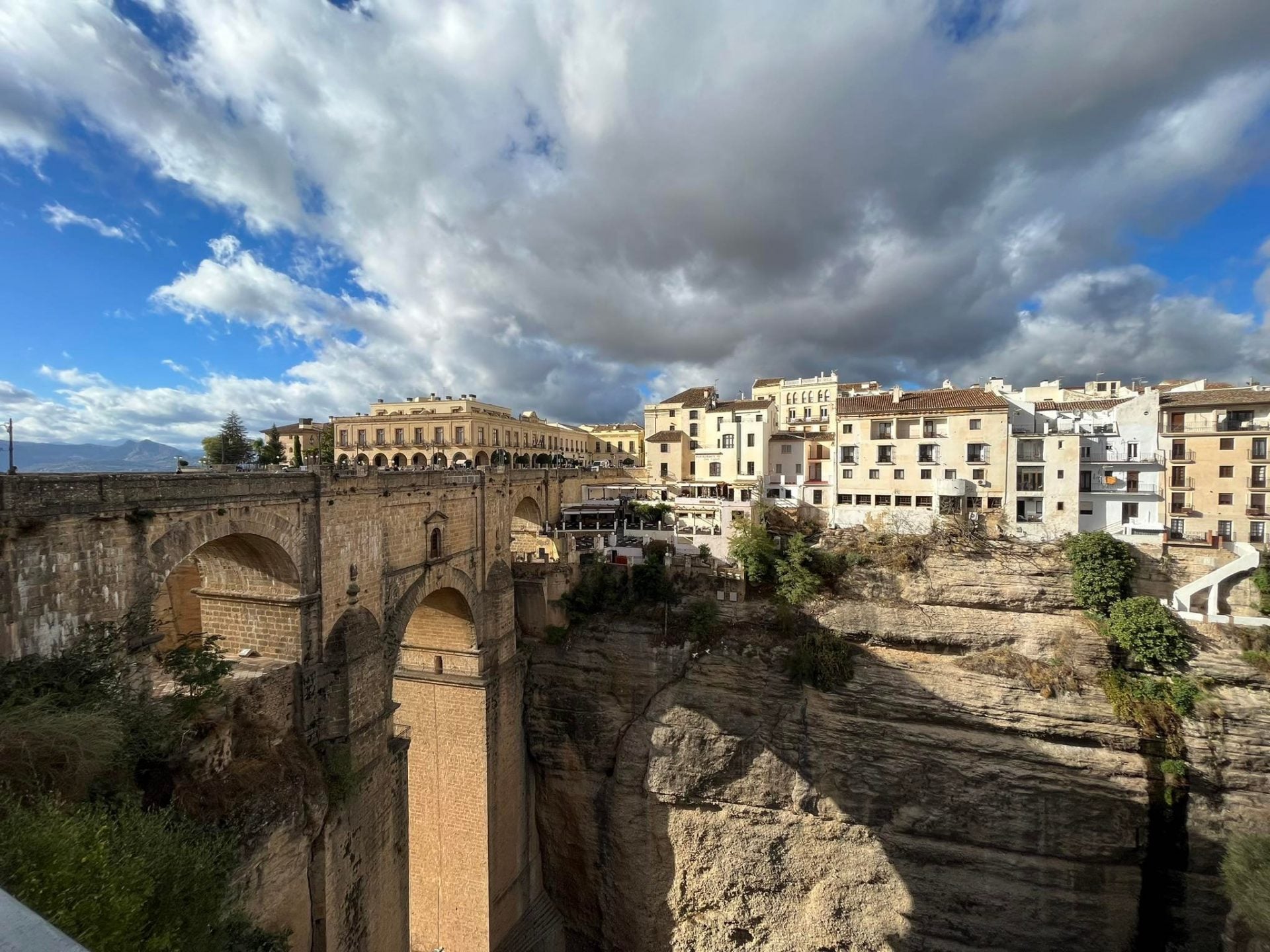Keep warm and save money in Spain this winter - Olive Press News Spain