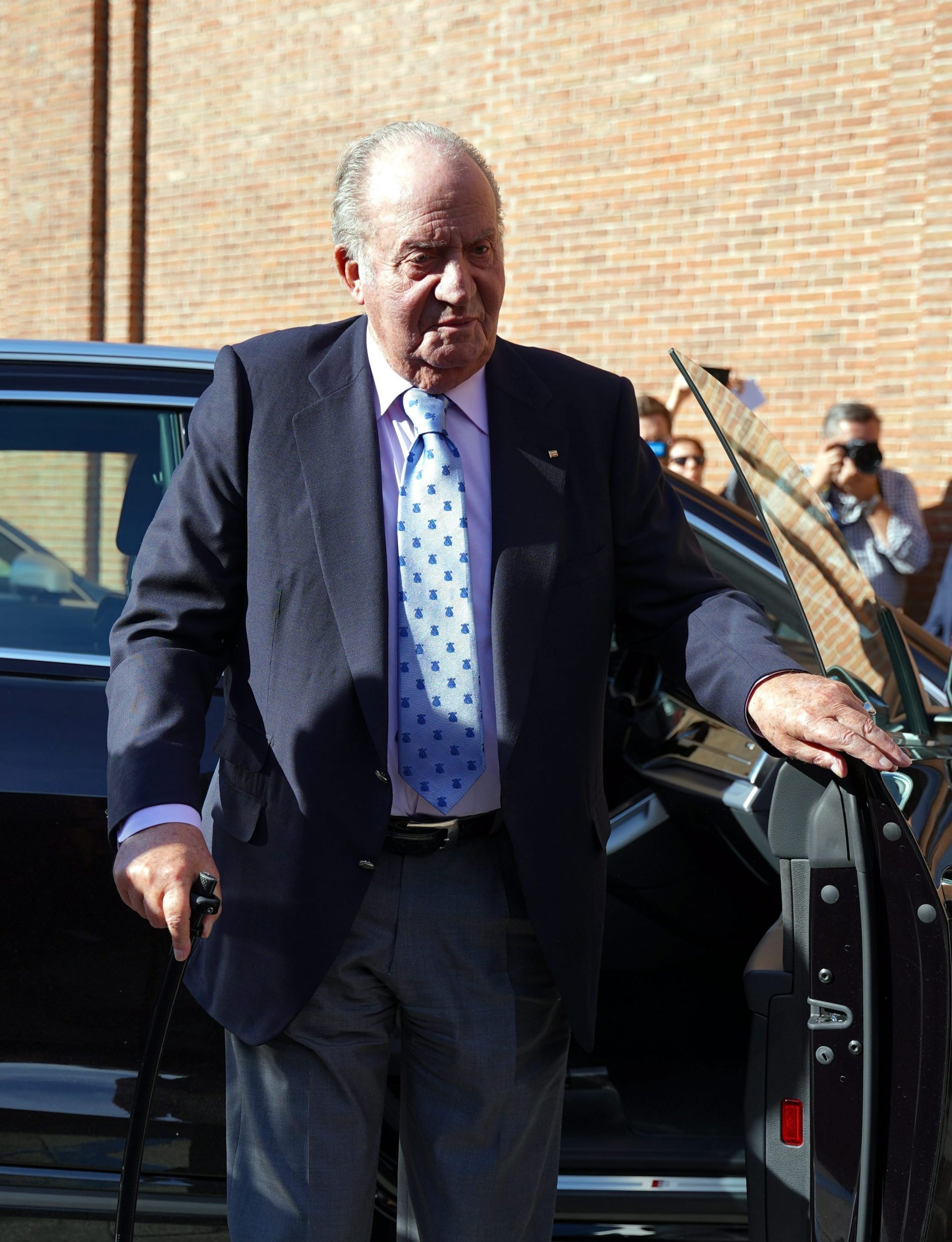 Disgraced ex-King of Spain Juan Carlos celebrates 87th birthday with ...