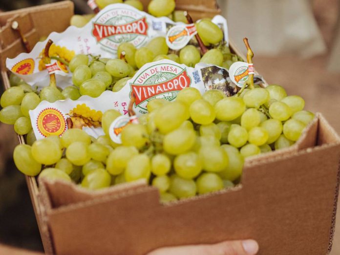 Spain's tradition of gobbling 12 grapes on New Year's Eve