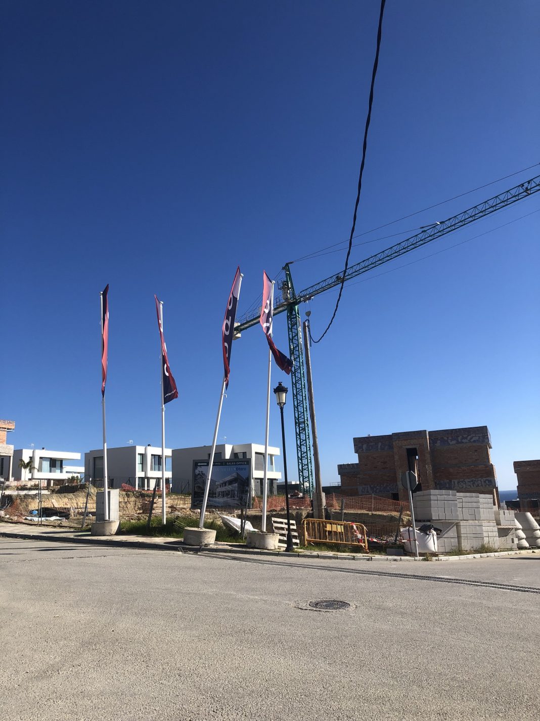 Otero begins mass lay-offs and blames war in Ukraine and inflation on ...