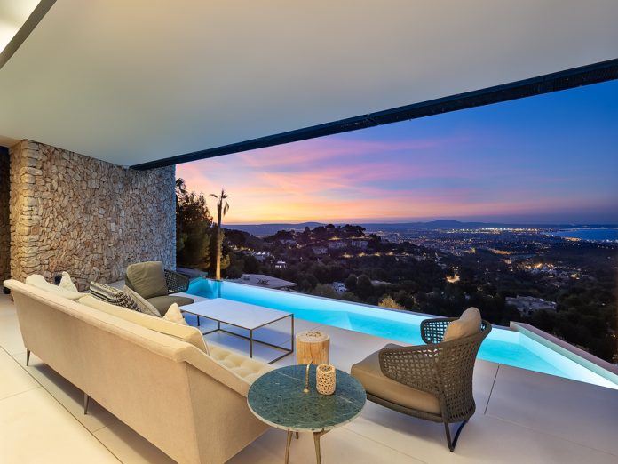 Nicole Kidman’s temporary Mallorca pad is up for sale - Olive Press ...
