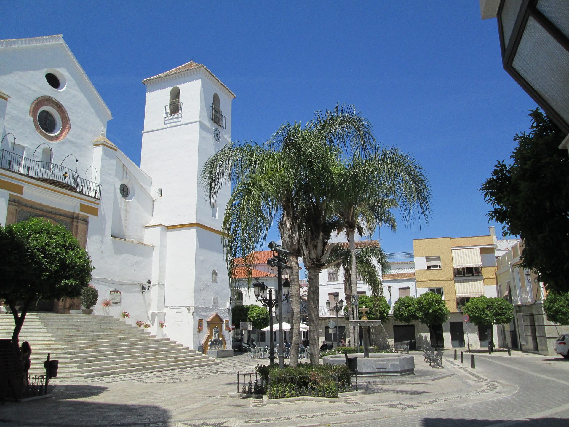 A Place In The Sun visits Coin: Jasmine Harman shares pics while on set ...