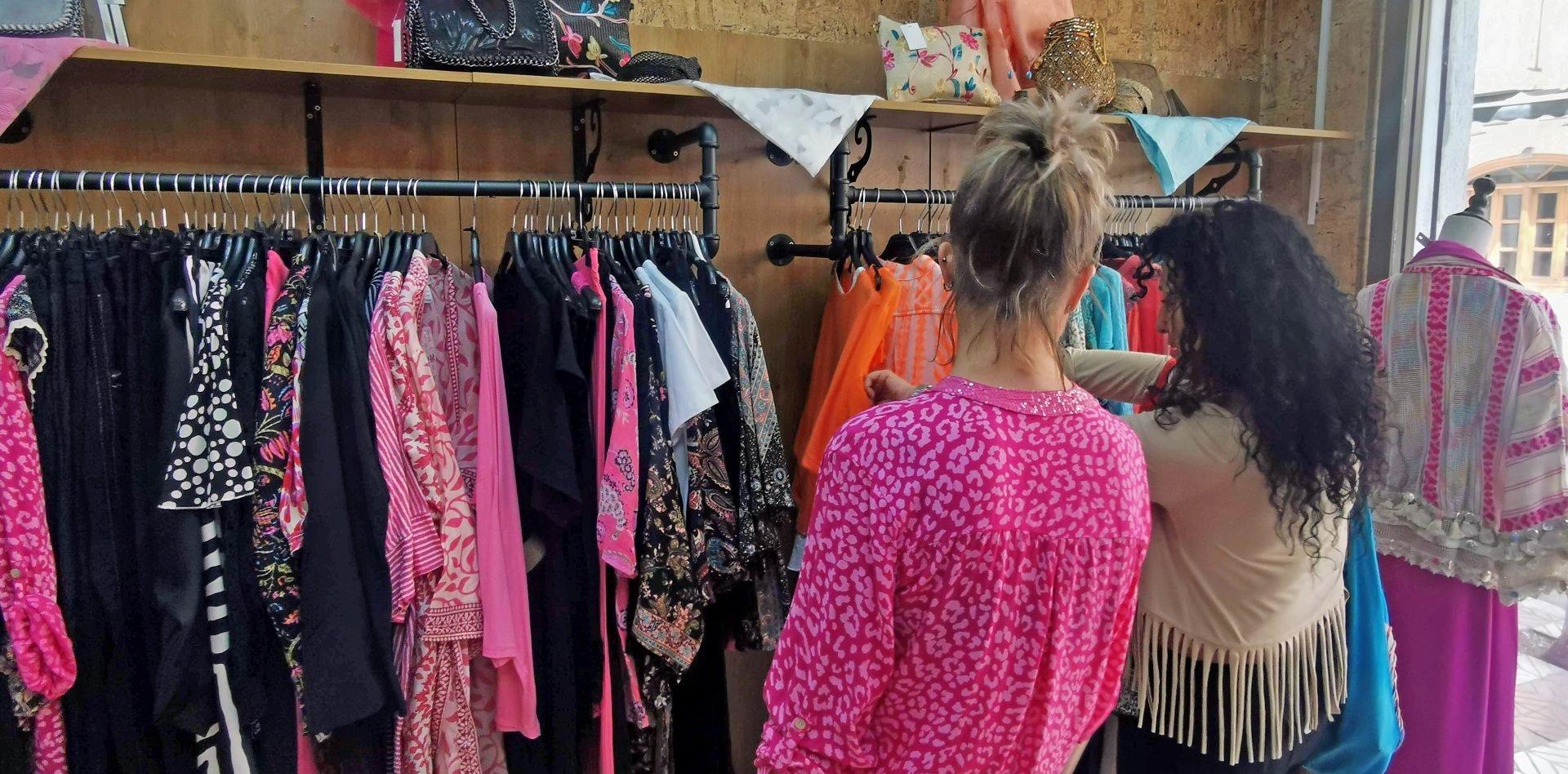 Olive Press style guru, Freya, opens new shop in the spa town of ...