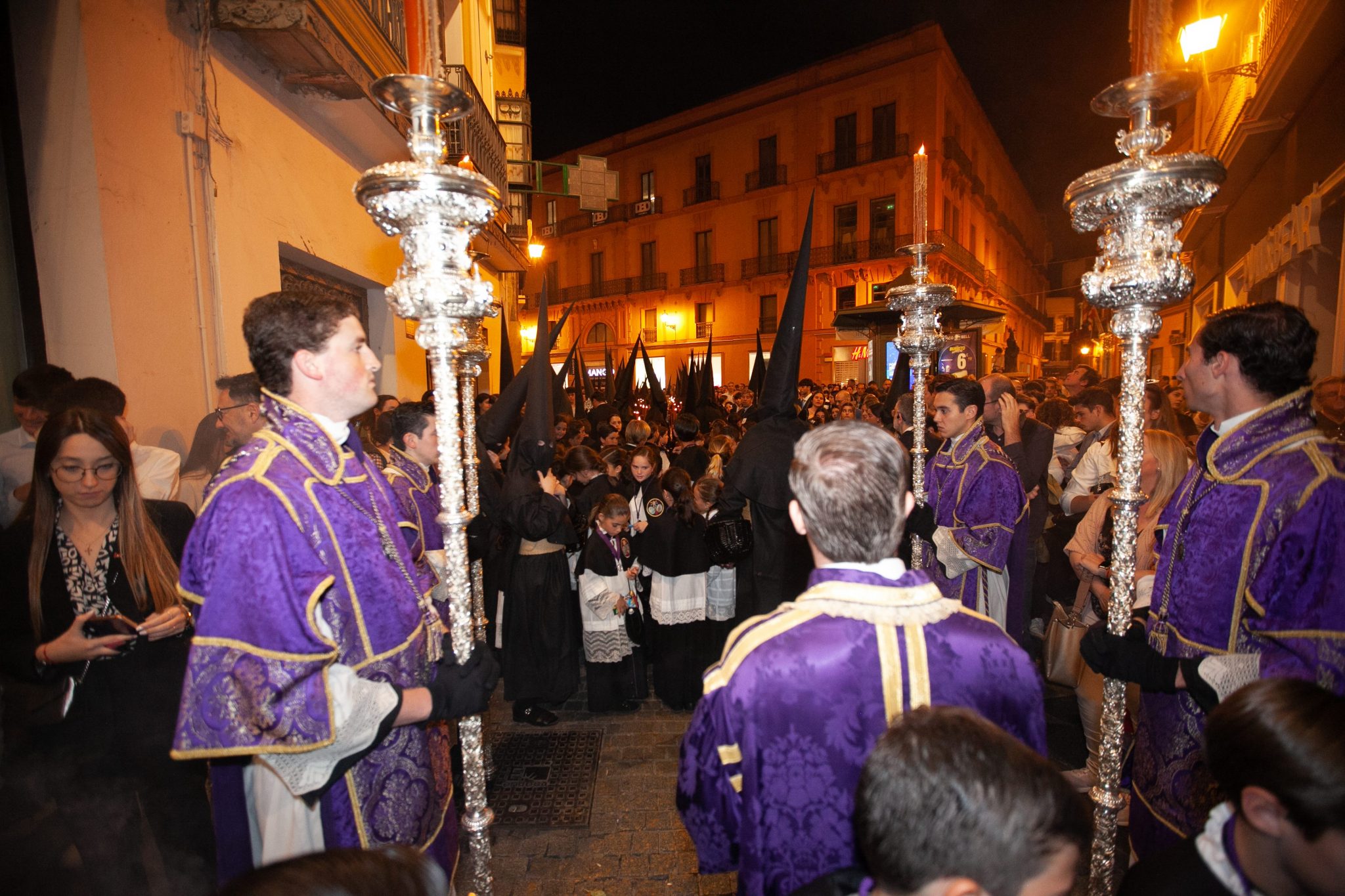 The Easter Processions in Sevilla in pictures - Olive Press News Spain