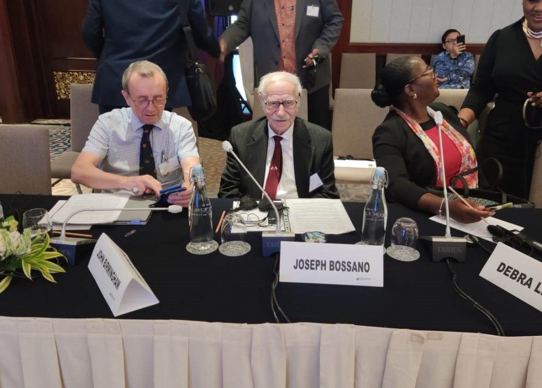 Woman arrested at Costa Blanca airport in Spain for smuggling cocaine ...