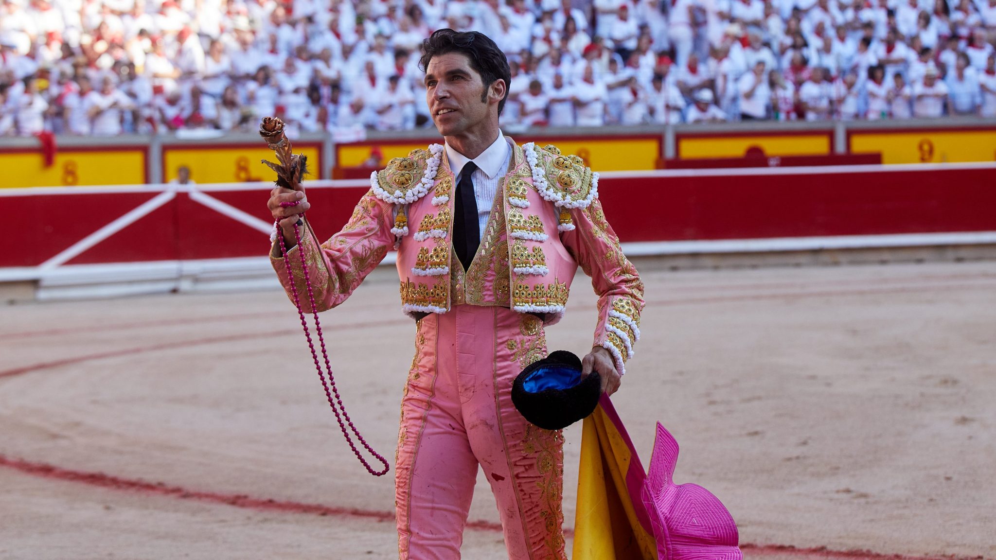 Bull’s revenge: Bullfighter suffers horrific goring while rescuing ...