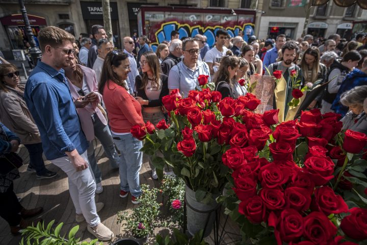What is Dia de Sant Jordi? How the Catalunya region in Spain will ...