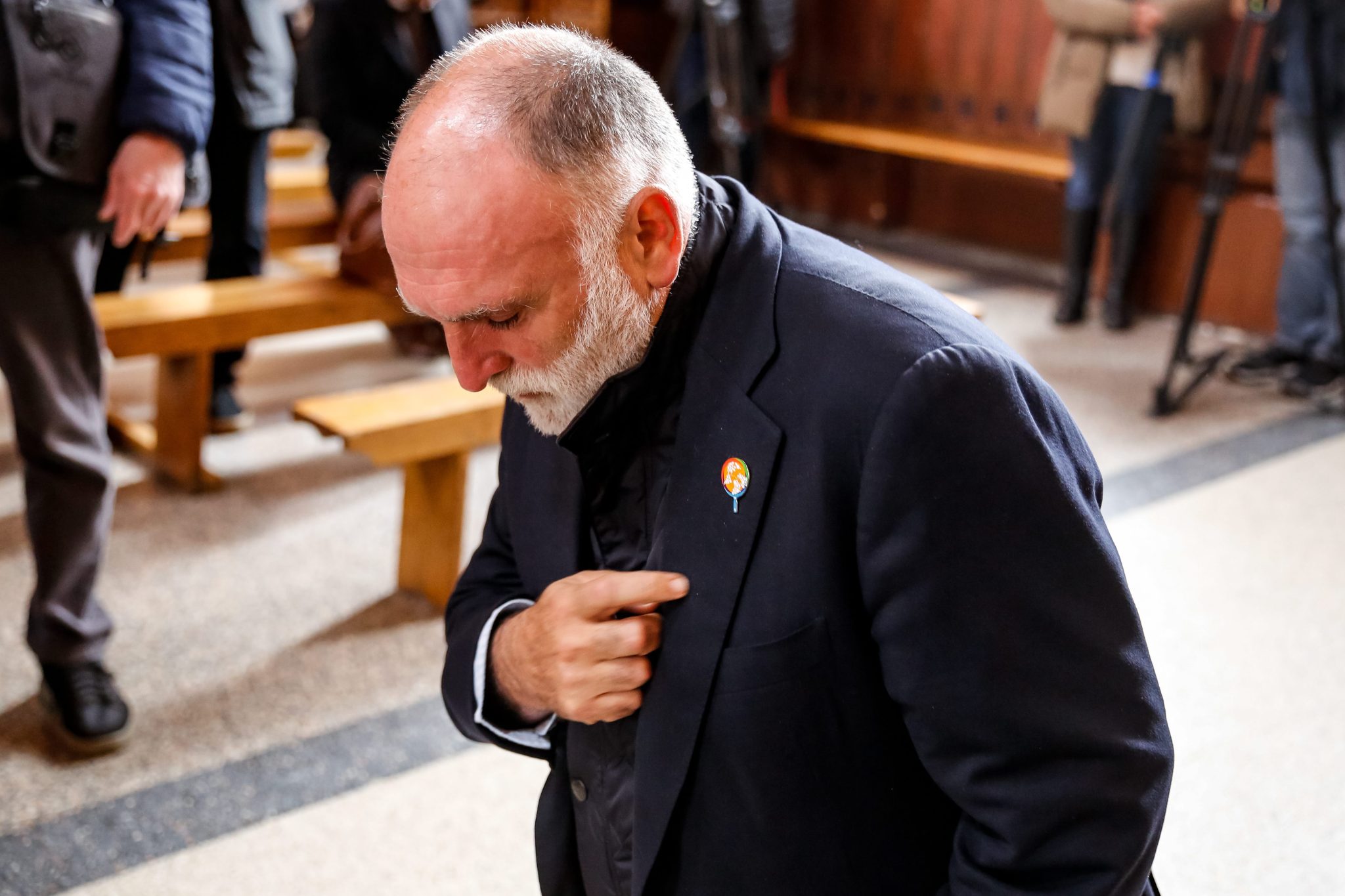 At memorial service in Washington, Spanish chef Jose Andres pays ...