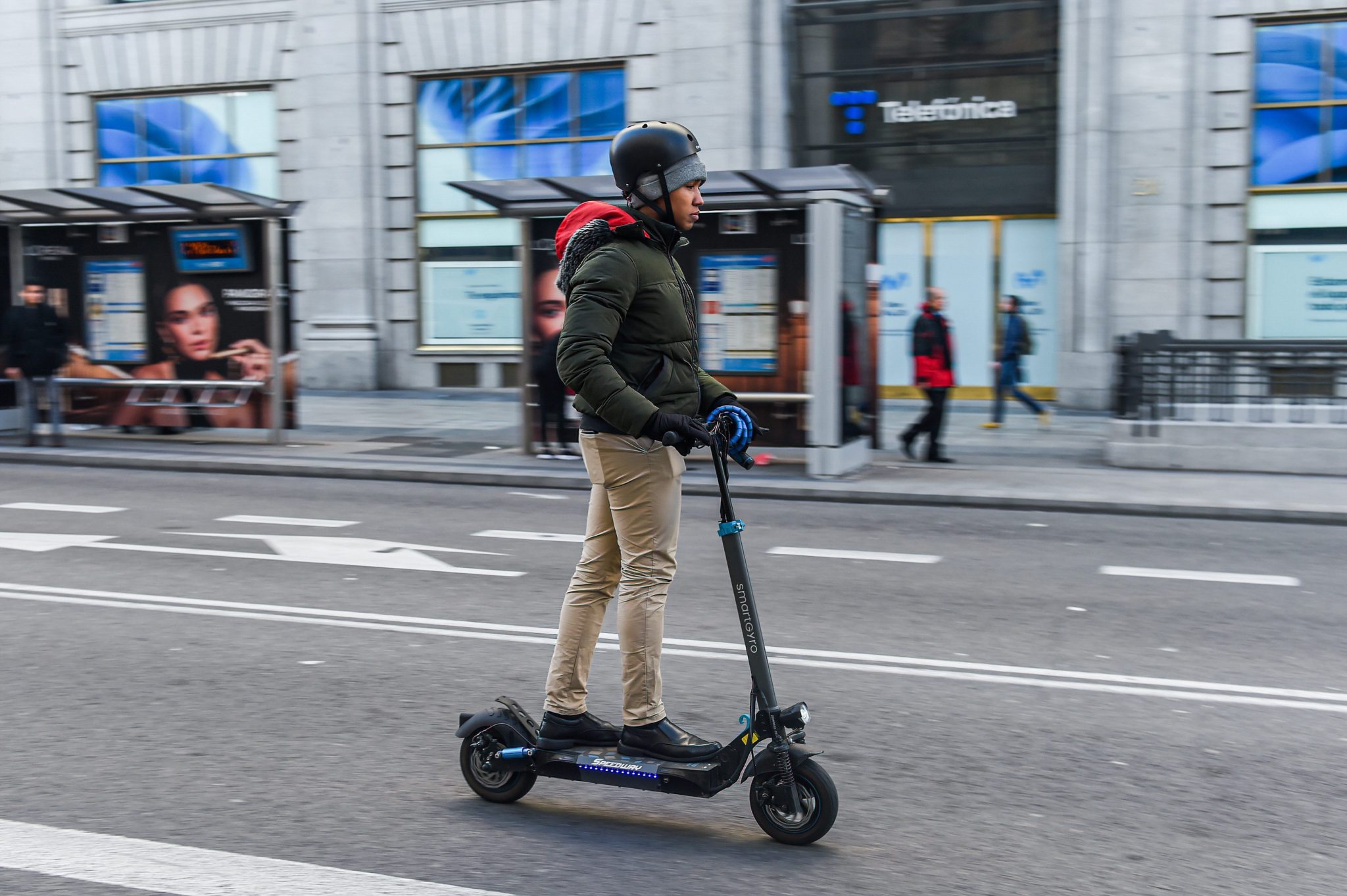 Spain will ban young teenage electric scooter riders and order ALL ...