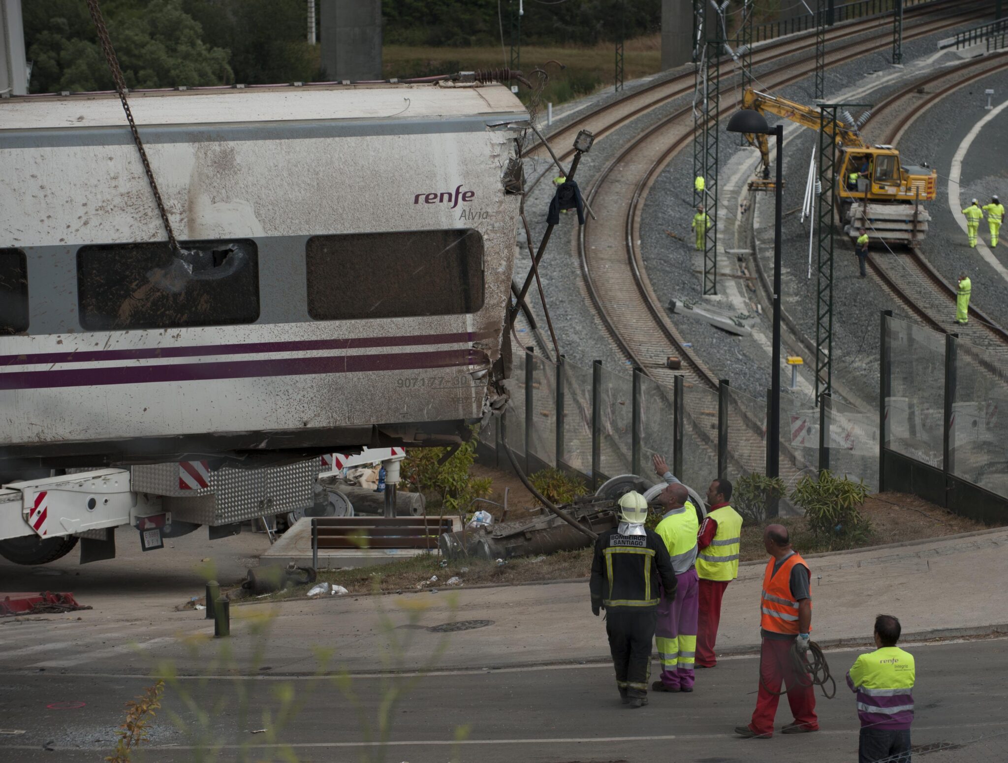 Train driver and rail safety chief get 30-month prison sentences for ...
