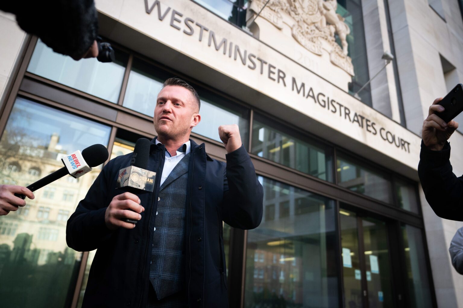 Spain-loving anti-immigration activist Tommy Robinson has 'fled the UK ...