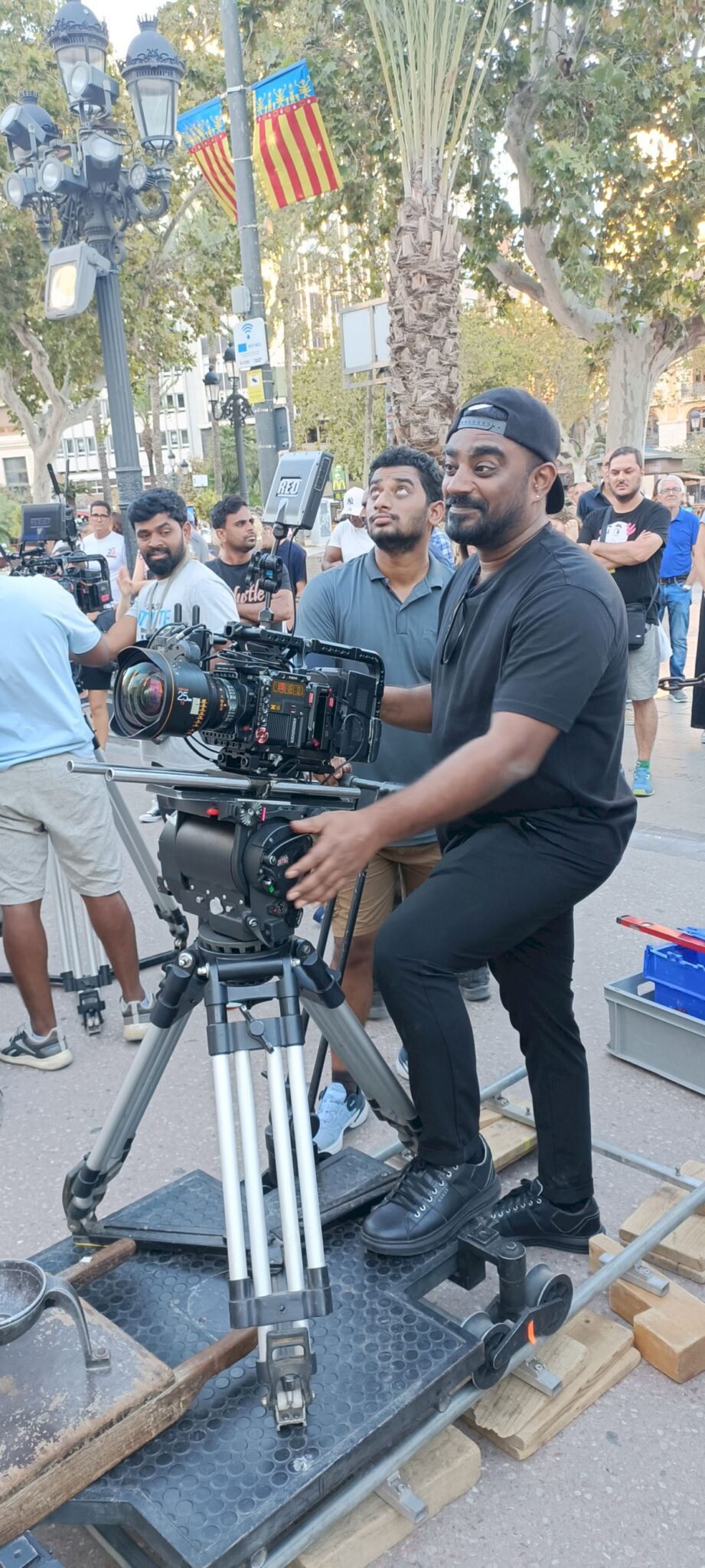 Bollywood comes to Spain: Film crews and actors take over the streets ...