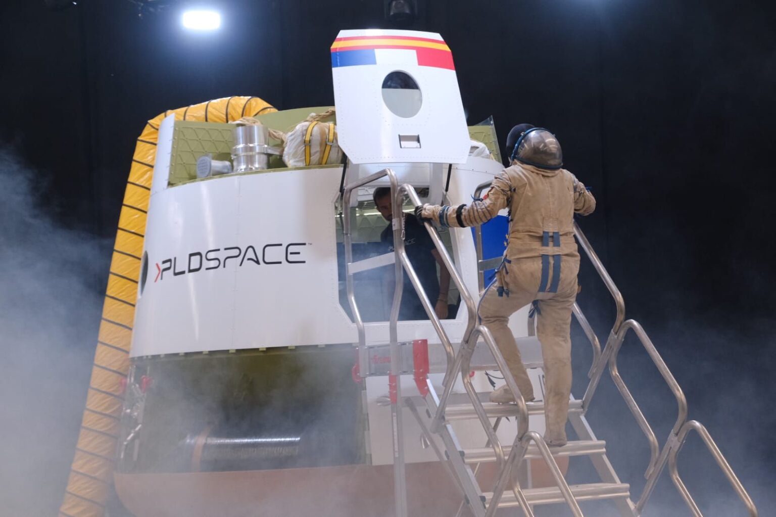 Spanish space travel company hopes to fly people to the moon by 2030 ...