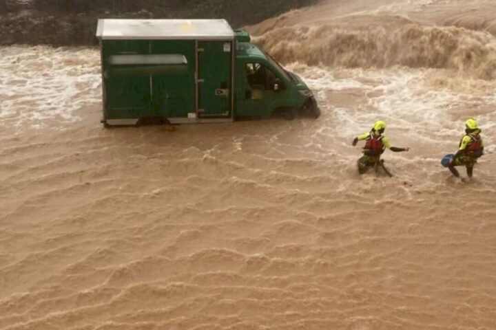 Weather mayhem in Spain's Valencia: Trains are cancelled while roads ...