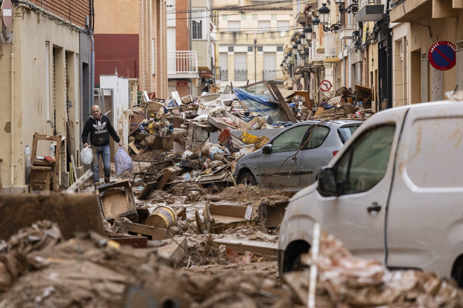 Brussels proposes nearly €1.6b of aid to pay for Valencia flood ...