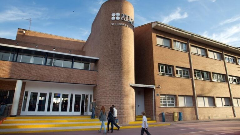 British school in Spain faces bullying lawsuit: Parents denounce € ...