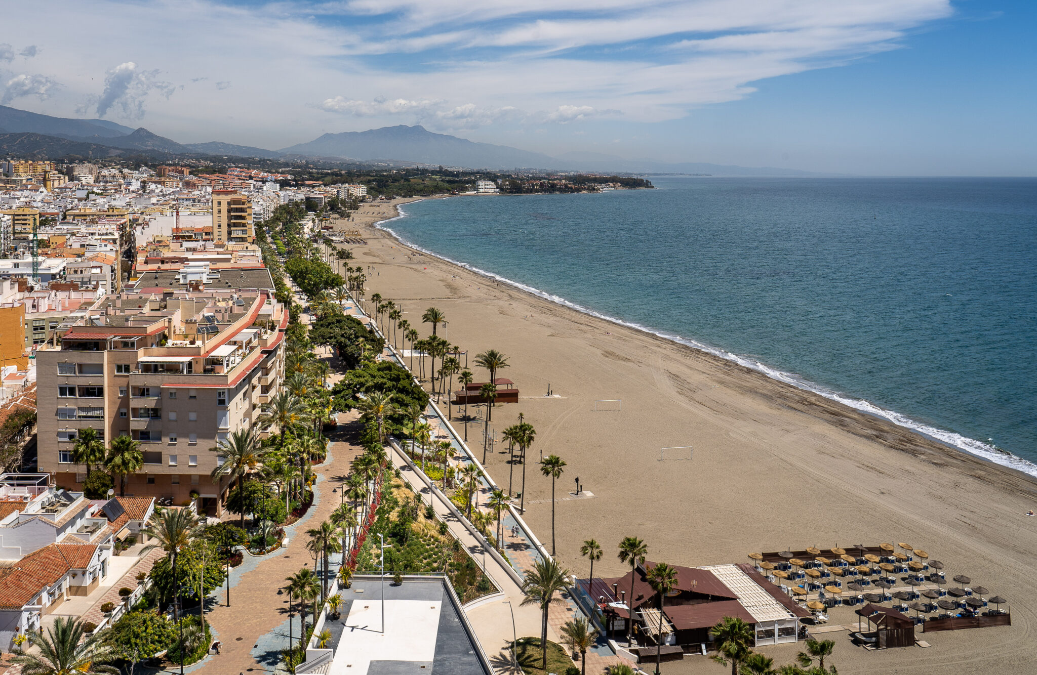 Carrefour to open 100 new stores in Spain during 2025, creating 700 ...
