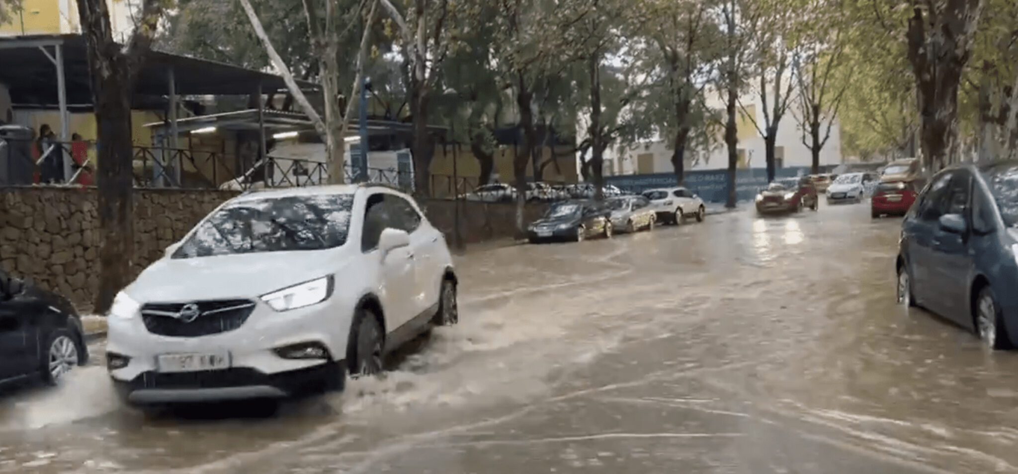 Red alert is issued for flood-ravaged Valencia TONIGHT as Aemet warns ...
