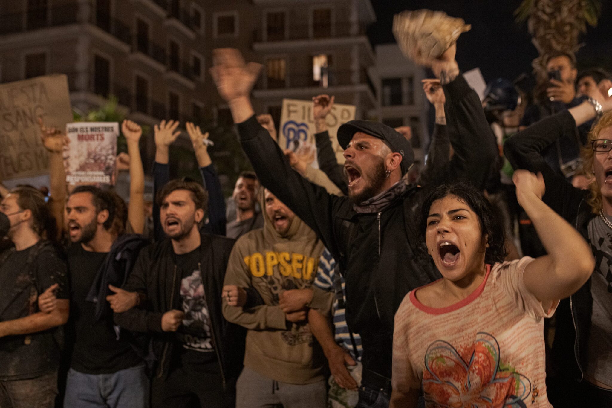 Massive protest over 'mishandling' of Valencia flood disaster attracts ...