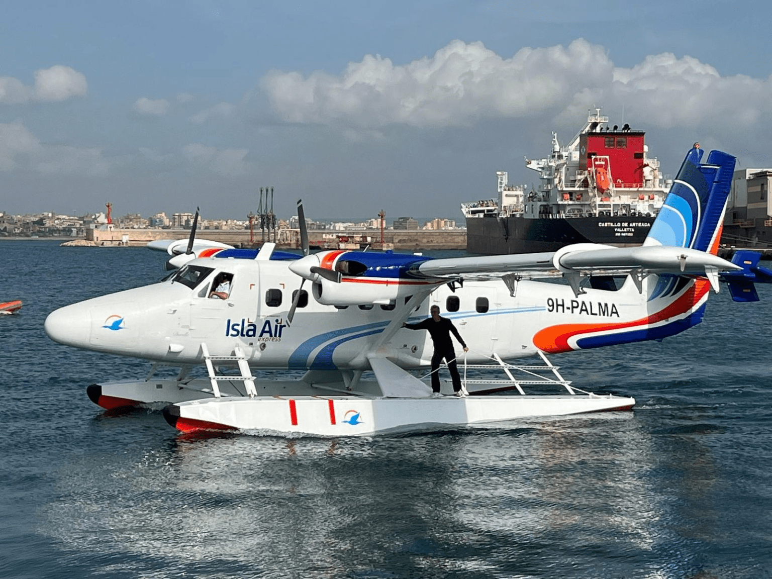 Ground-breaking seaplane flights enjoy successful tests ahead of New ...