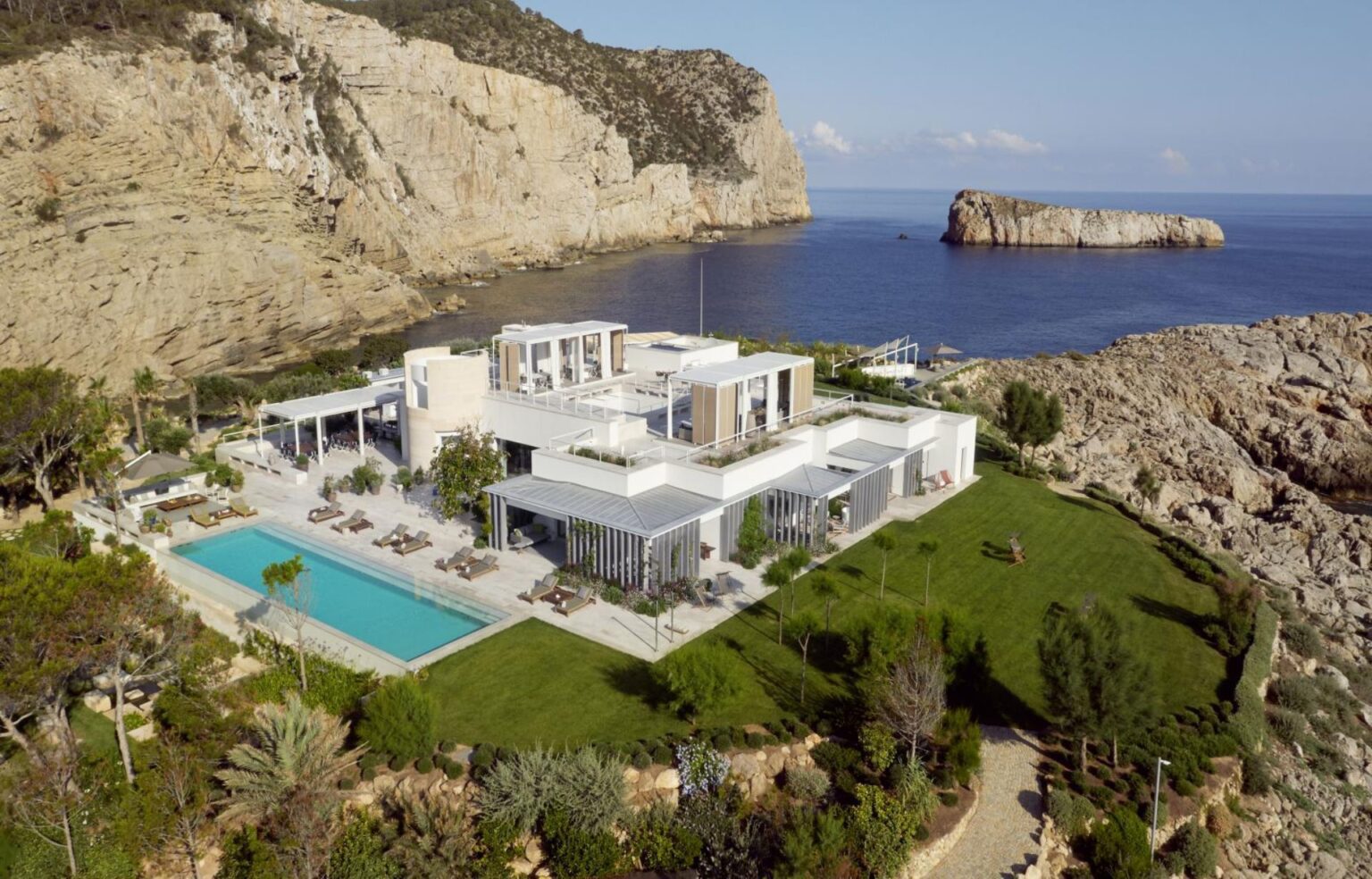 Revealed: Spain’s private islands that are enjoyed by the rich and ...