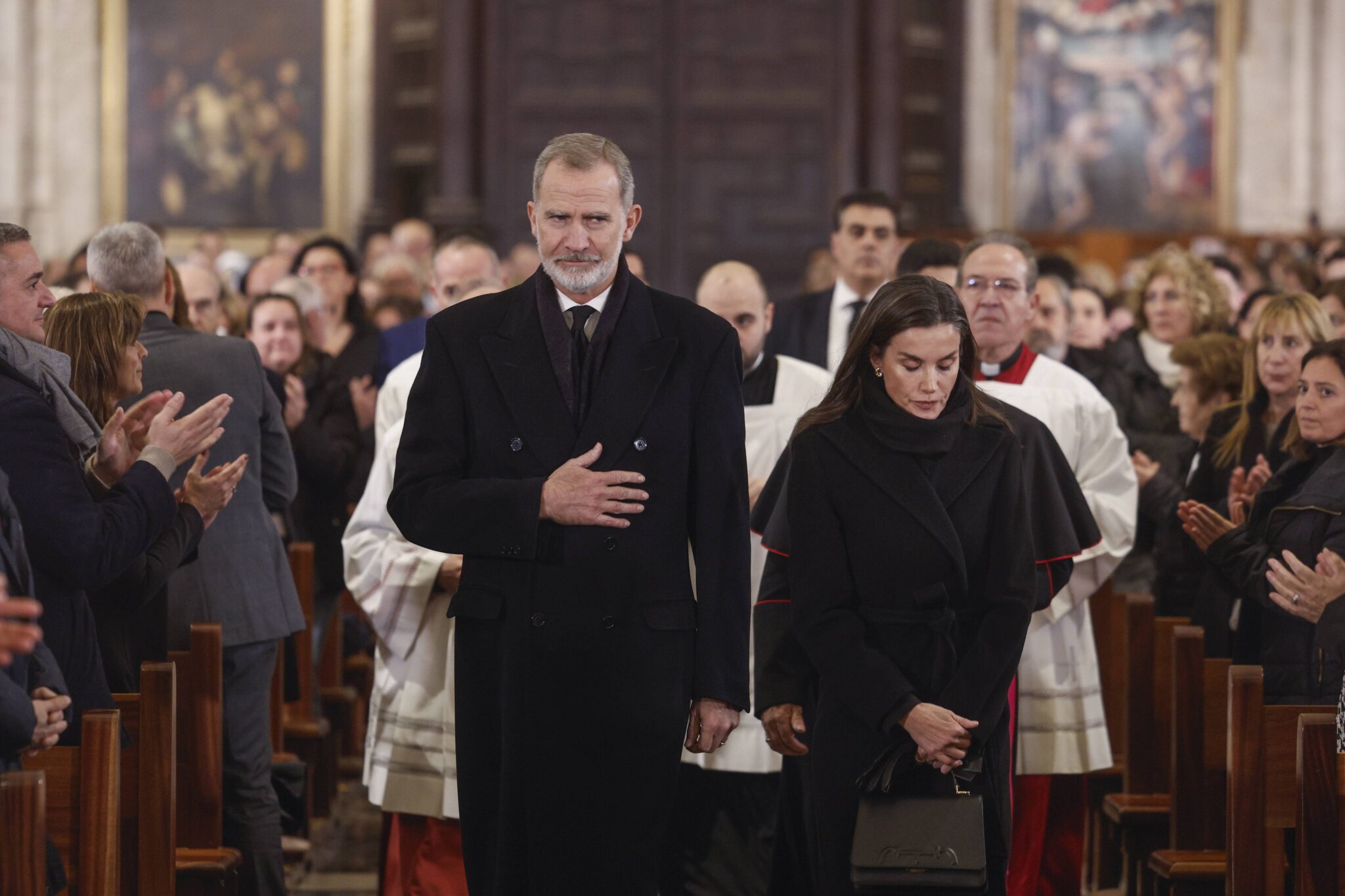 King Felipe and Queen Letizia attend memorial service for Valencia ...