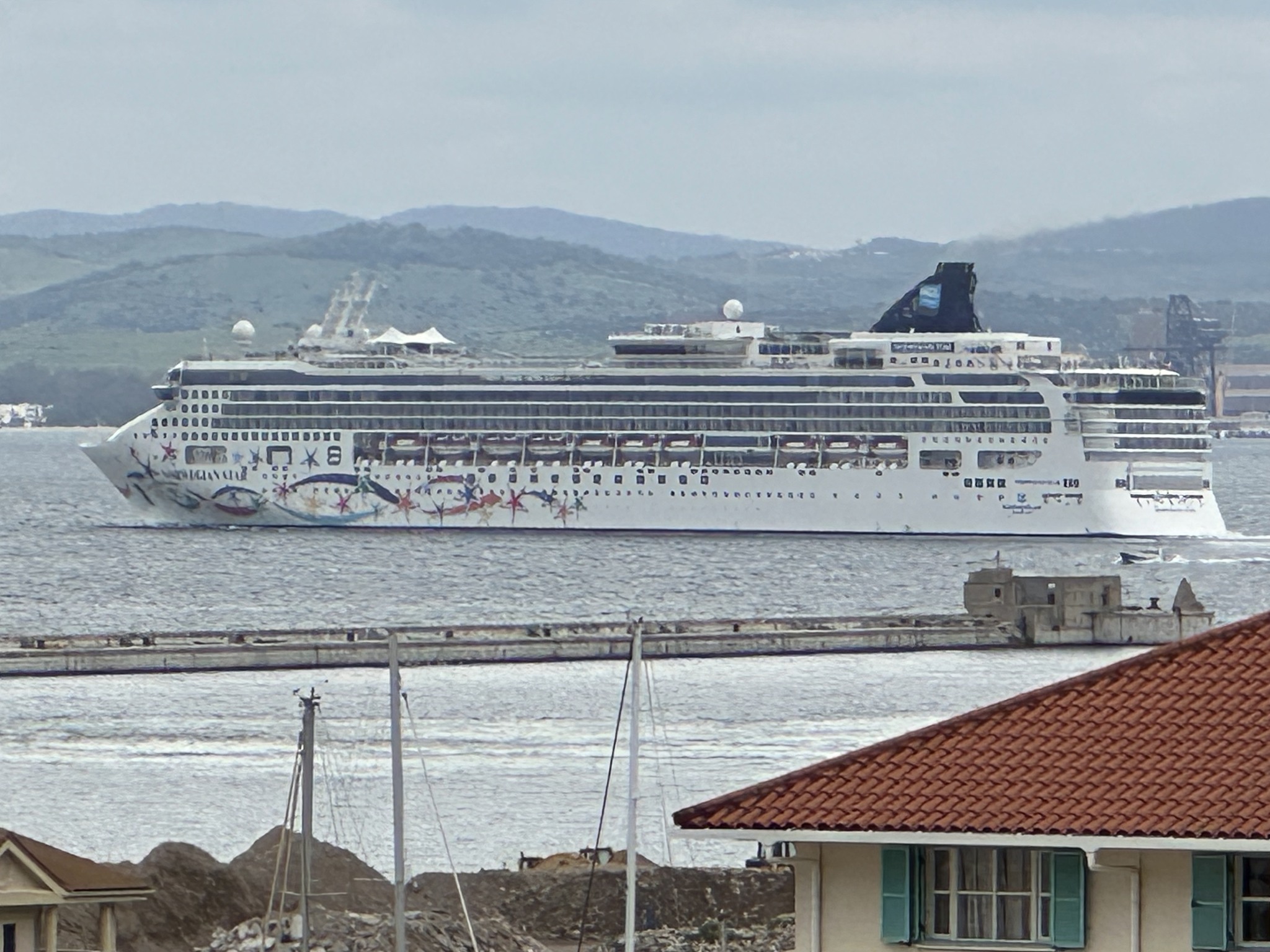 How has Gibraltar come out of nowhere to break cruise ship records ...